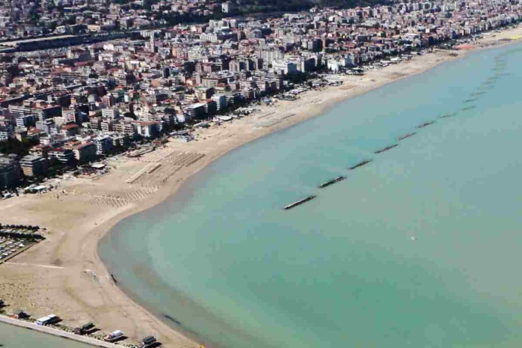 Spiagge di Pescara, le migliori in città e provincia In Abruzzo Spiagge di Pescara, le migliori in città e provincia In Abruzzo