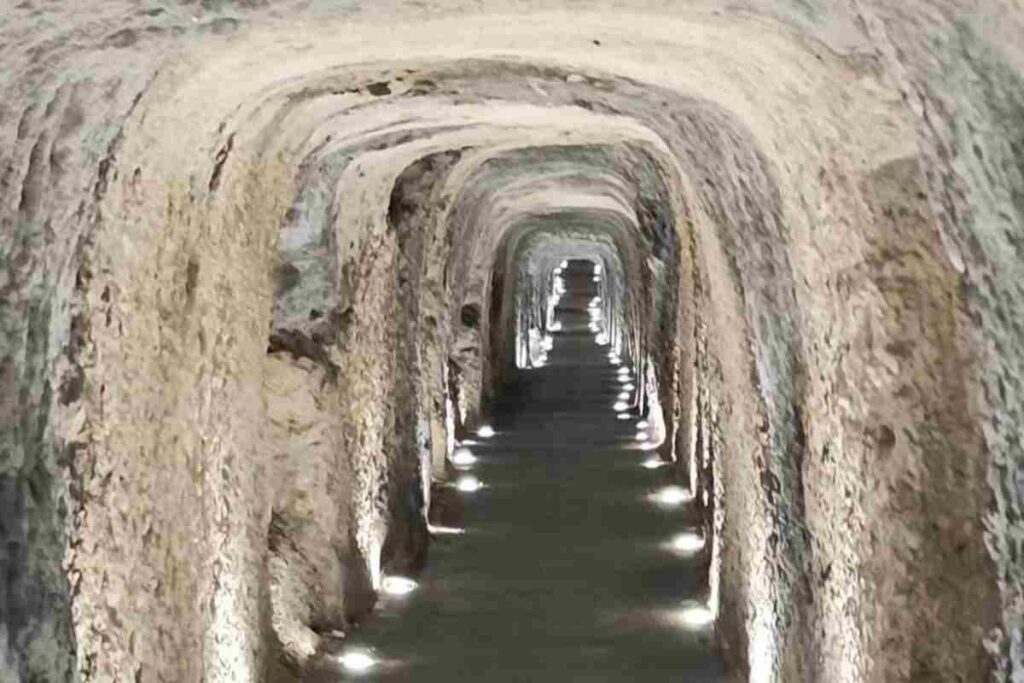 I cunicoli misteriosi e il lago che non c'è più. Le curiosità che in ...